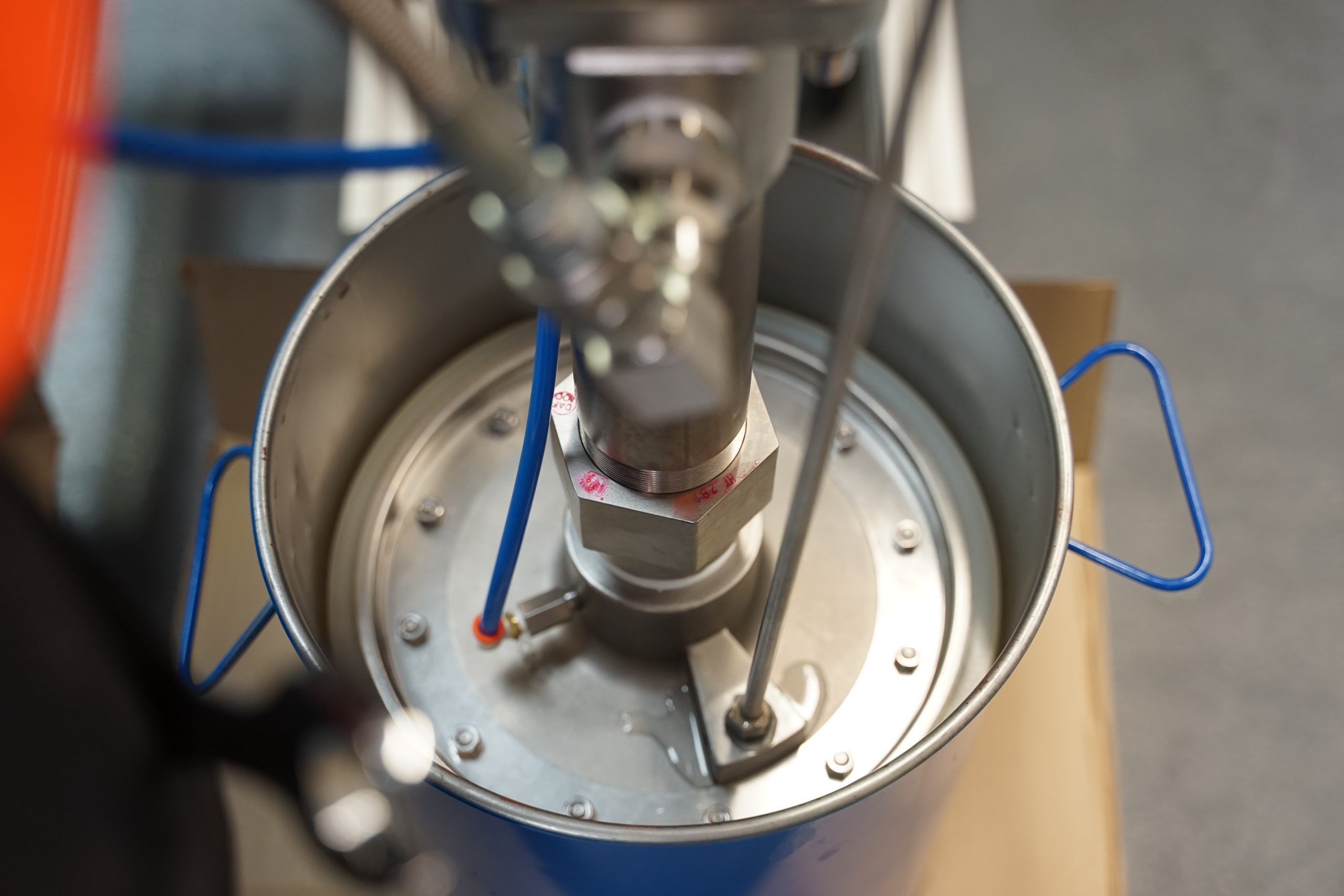 Pail & Drum Filling - Grunfeld